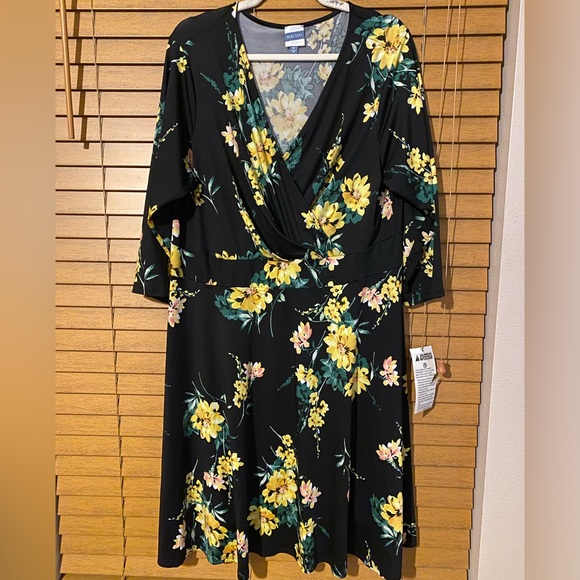 Meri Skye | Dresses | Meri Skye Plus Size Black With Yellow Flowers ...